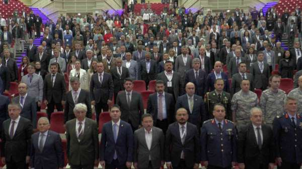 Kayseri'de 'Savunma Sanayii Sempozyumu ve Sergisi' başladı Kayseri'de 'Savunma Sanayii Sempozyumu ve Sergisi' başladı